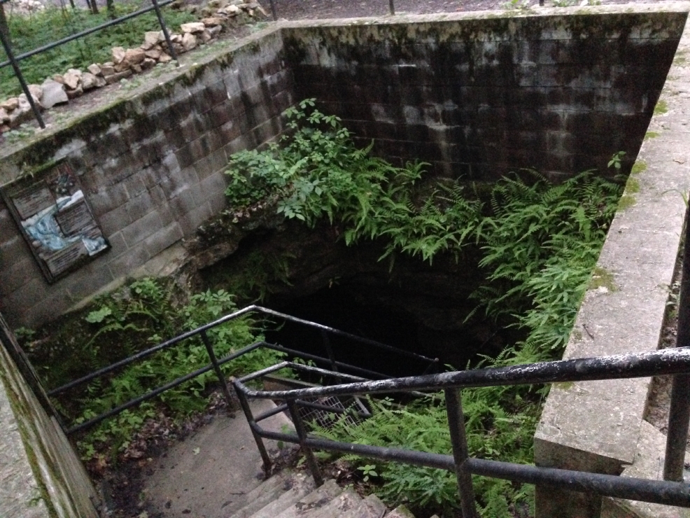 Exploring caves at Ledge View Nature Center | WLUK