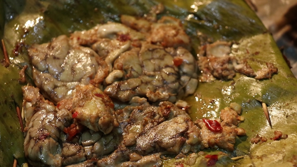 Eat This: Pig Brains in Thailand | KGBT